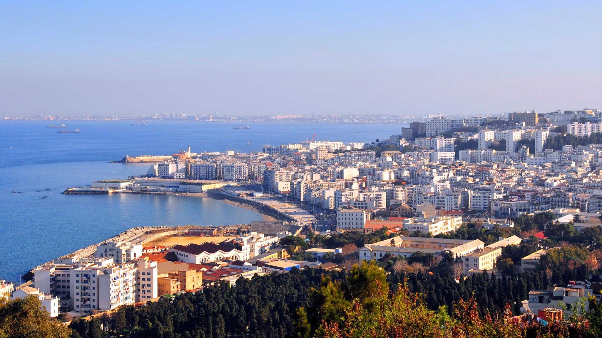How to Move to Algiers: the Complete Relocation Guide | InterNations